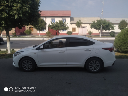 Hyundai accent 2020