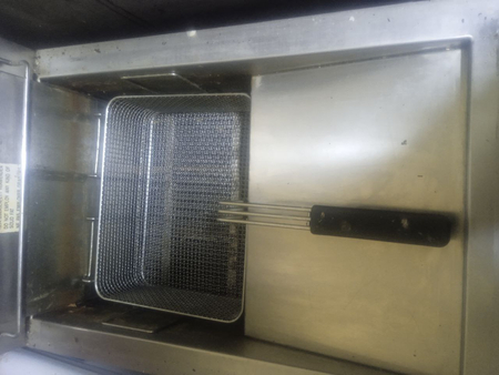KFC aparat sotiladi.