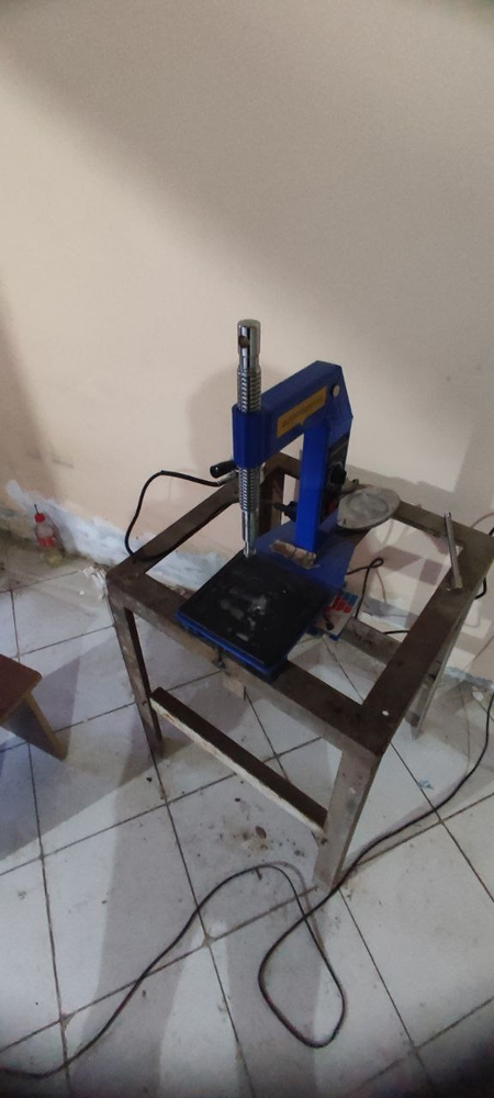 Sotiladi olmoqchi bulganlar murojat qiling