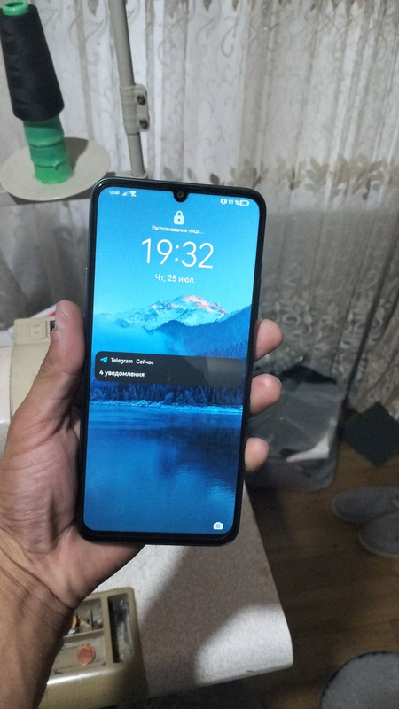 Huawei y72 sotiladi 1.5milon