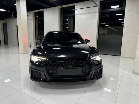 Машина Audi A6 Год 2018 пробег 33.000