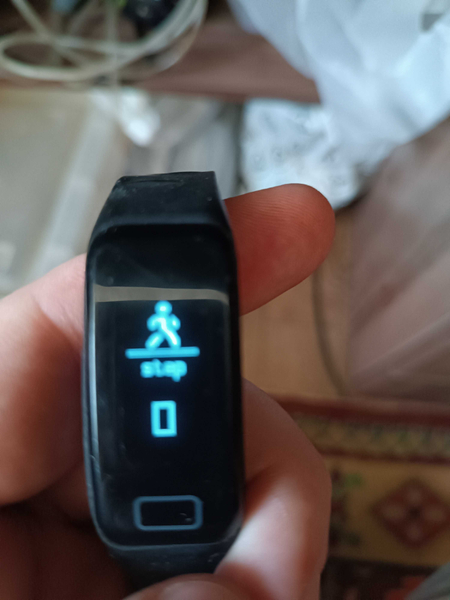 Продаются часы электронные