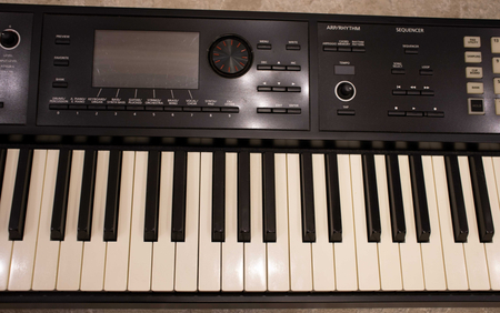 Roland FA-08 Синтезатор (Workstation keyboard)