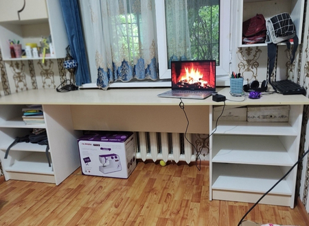 Деткая парта и шкафчиеи для школьника в коплекте