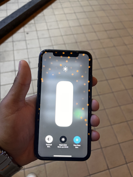 Iphone 11, 64 gb емкность 86