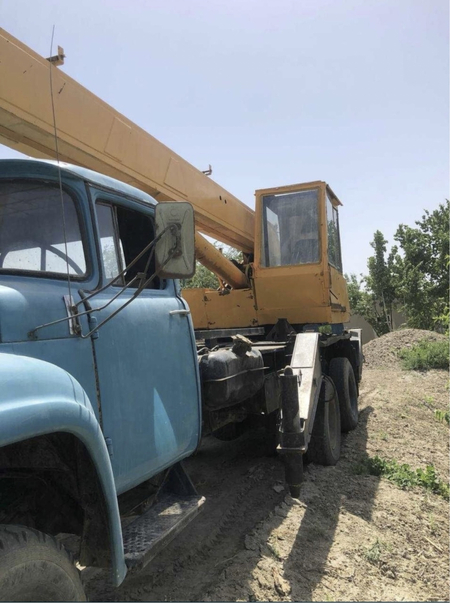 Zil kran  17T lik sotiladi