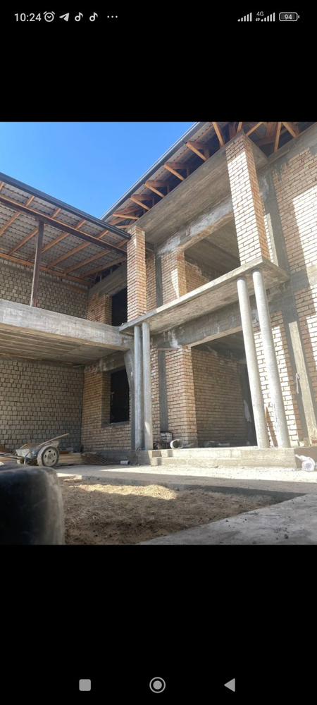 Uchastka sotiladi