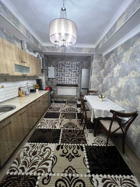 Юнусабад 4 кв. Срочно продаётся квартира.