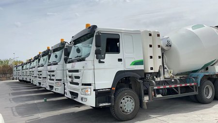 HOWO 6*4 CNG миксер