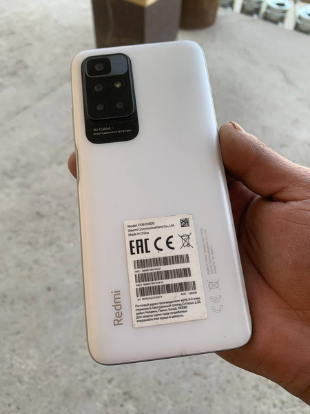 Redmi 10 128 Gb srochni sotiladi