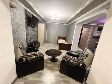 Максим Горький 1/2/5 МЕТРО Б.И.Й 2min_Площадь-34m2_Балкон-1х9_Кирпич
