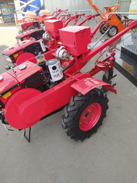 Zubr мотоблок 16 л.с/ Zubr motoblok 16 ot kuchi