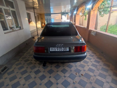 Ауди 100 с4 1992 года