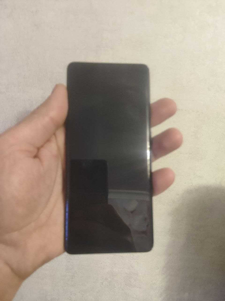 Смартфон OPPO Reno8 T 5G 256 .  беспроводные наушники и родной чехол.