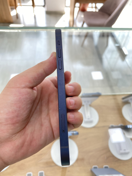 Rassrochka! Iphone 12 64gb  90% ideal Apple Expert