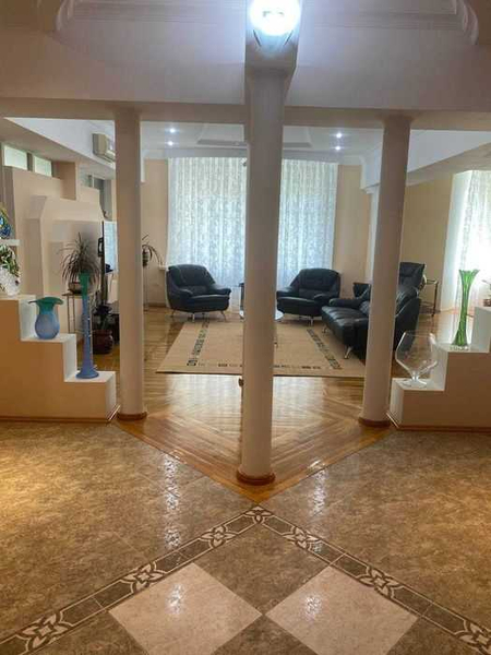 New building 4 room 3 bedroom 2 bathroom euro. metro oybek