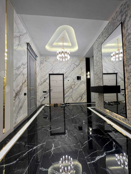 Сдается кв-ра в центре города ул. Мукуми 4/6/8 Авторский проект 1700$
