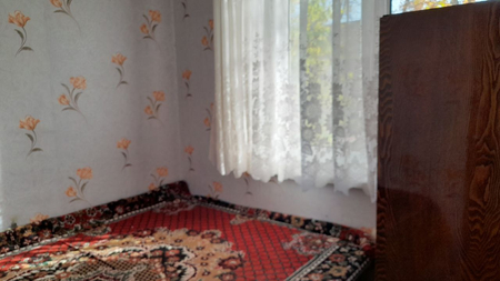 Yashnobod panelnida 1 hona 2 qilingan kv bor qizlar bollar oilaga 300$