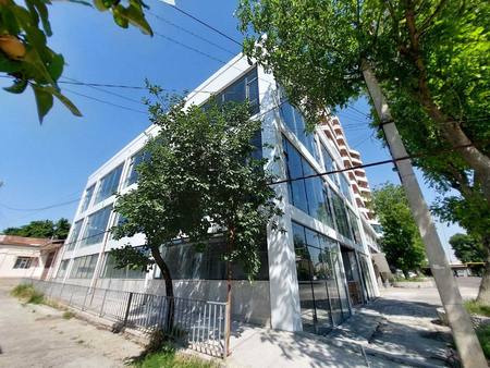 Продается здание. Бизнес центр. Ул. Уста Ширин