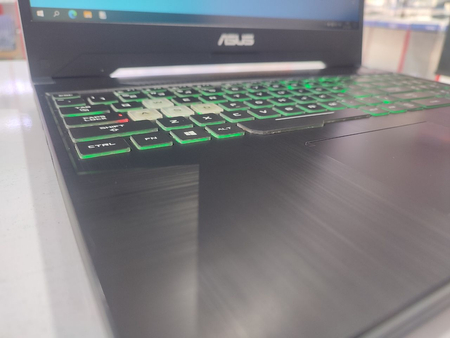 Asus tuf gaming core i7 GTX 1650 lik