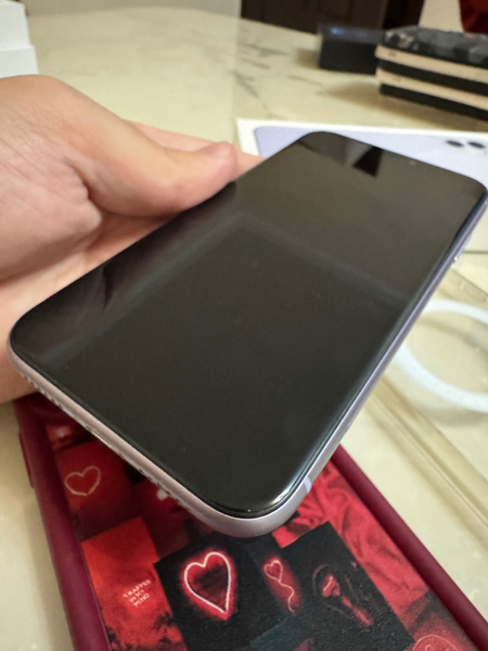 Продаю IPhone 11 Purple на 128 гигов!