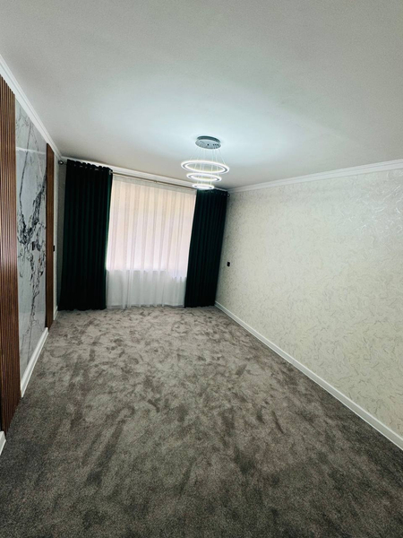 Продается 1 ком рядом м.Мирзо Улугбек