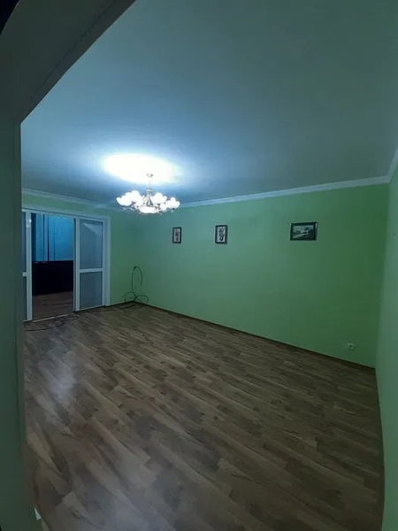 Срочно продается квартира под офис 3/1/4.  70кв