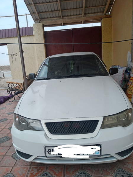 NEXIA 2 1.6 sotiladi