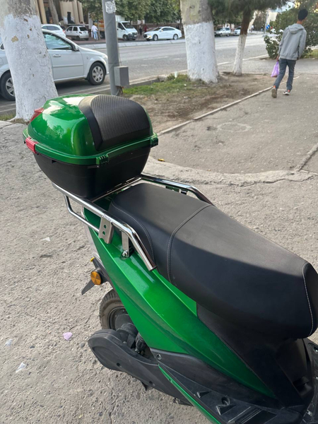 Elektroni sukutur