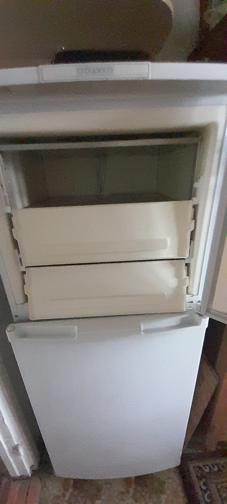 Продам холодильник 