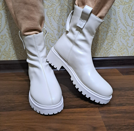 Женские сапоги. 39разм.
