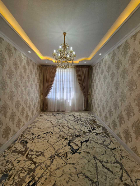 2 xonali 72m² 3-qavat uy sotiladi.