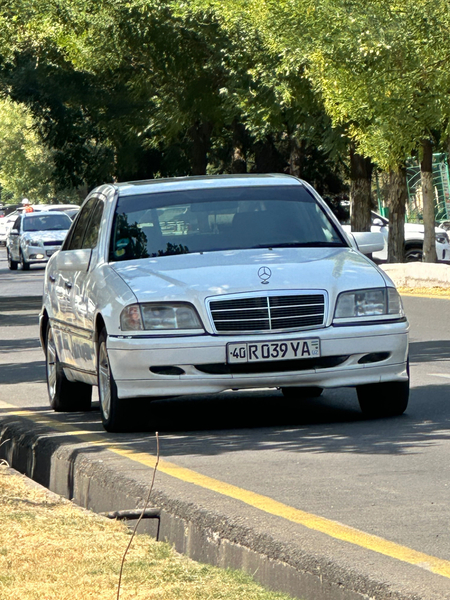 Mercedes-Benz W202 AT