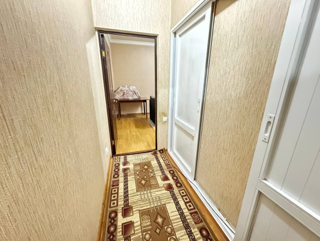 Продаётся Чиланзар 10 3/2/4 балкон 1.5х3 Панель