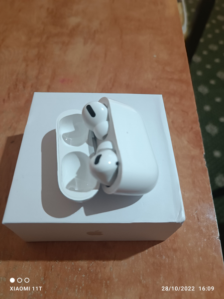 Airpods pro Wireless Charging Case