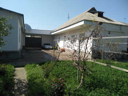 11 сот. ховли 8 хона