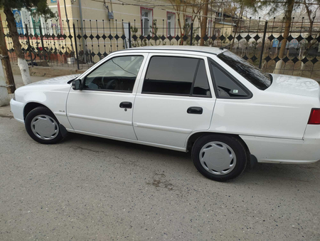 Автомашина Нексия 2