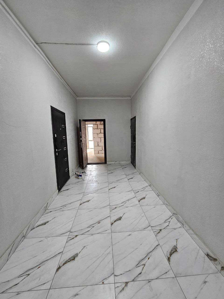 1 xonali 50m² 6-qavat sotiladi