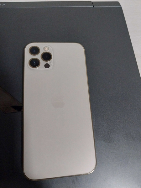 iPhone 12 pro | Gold