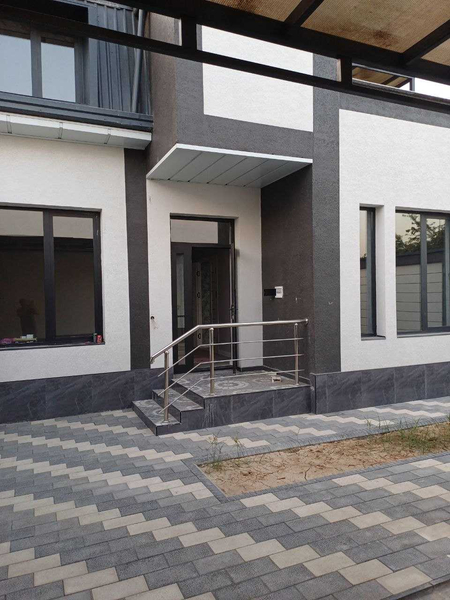 Продается коттедж 4 комнаты,кухня,мансарда 1,5 соток новый дом (207)