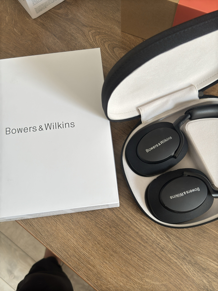 Наушники от Bowers & Wilkins px7 s2