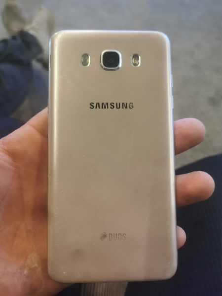 Samsung galaxy j 7