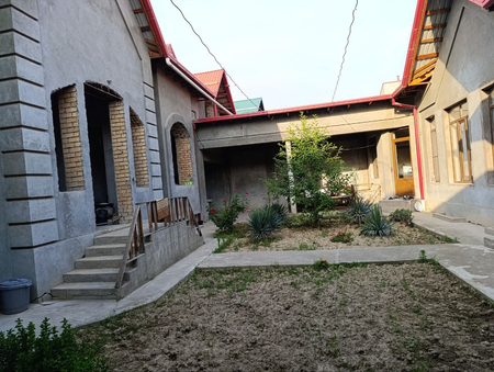 Дом 5 Соток Изза улица, не далеко базар Урибзор