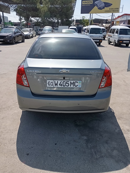 Жентра автомобиль