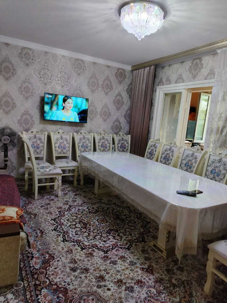 Yunusobod Markaz 6 da uy sotiladi