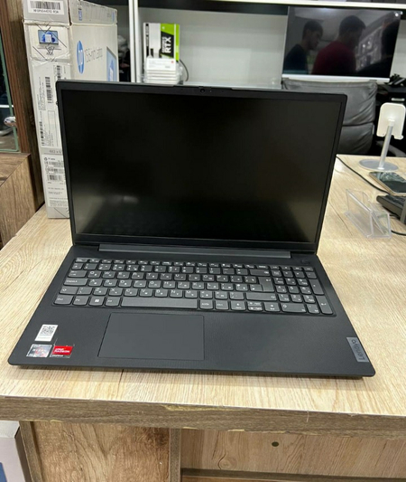 Lenovo ryzen5 8/256ssd