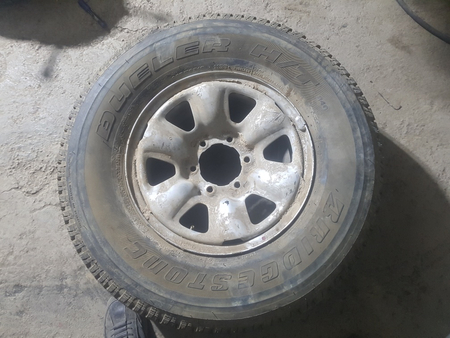 Балон сотилади  265 70 R 16