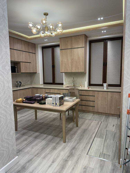 Сдаётся 3х комнатная квартира     Алайский Ц2   Br17