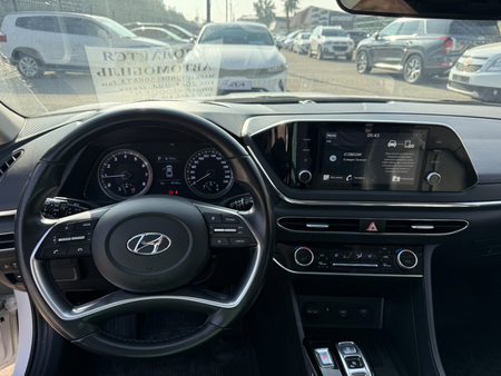 Hyundai Sonata Full