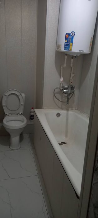Продаётся 2комгатная квартира своя спутни3 деревяшка квартира с мебеью